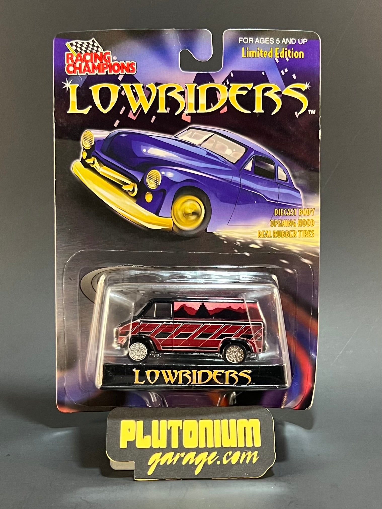 Racing Champions Lowriders '75 Chevy Van – Plutoniumgarage